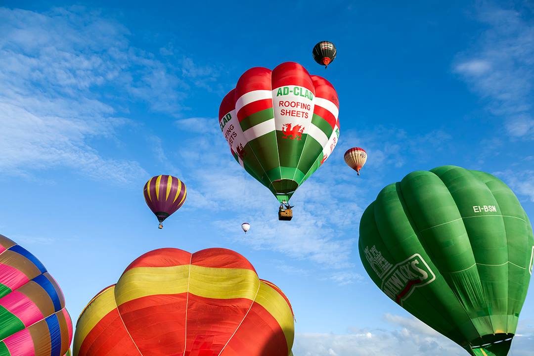 Arwel Davies, Adeilad Cladding Limited - RIDBA